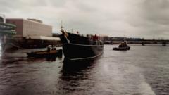 Discovery: The ship that put Dundee on the map - BBC News