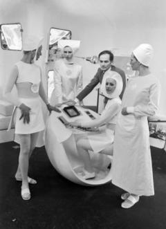 Obituary: Pierre Cardin - BBC News