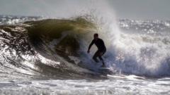 The Wave Project charity given £30k for 'transformative' work - BBC News