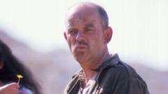 Carry On film star Julian Holloway dies, aged 80 - BBC News