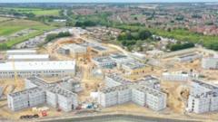HMP Fosse Way: Government opens new prison in expansion pledge - BBC News