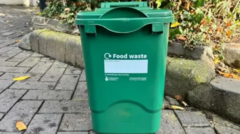 Cornwall Council issues advice on food waste bins - BBC News