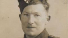 Donald Rose: Spitfire flypast for UK's oldest WW2 veteran - BBC News