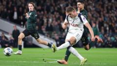 'It seems like Lionel Messi turned into Micky van de Ven' - BBC Sport