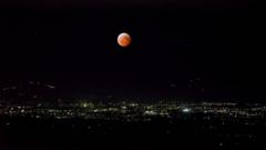 Blood moon: Pictures from around the world - BBC Newsround
