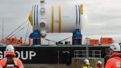 Somerset: Nuclear reactor arrives at Hinkley C power station - BBC News