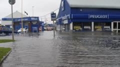 Poole £29m flood defence scheme approved - BBC News