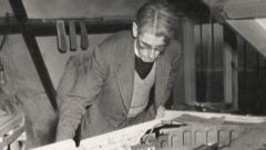 Thomas the Tank Engine author was 'powerful presence' - BBC News