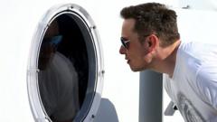 Hyperloop pod breaks own high-speed record - BBC News
