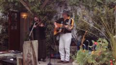 Harry Glasson: Songwriter's 'pride' when people sing his songs - BBC News
