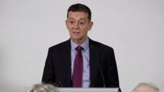 Rochdale grooming gang report's key findings - BBC News