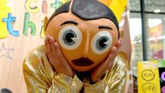 Oh, blimey... Frank Sidebottom exhibition celebrates comic 'legend ...