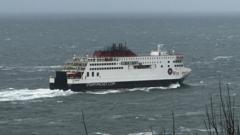 Ferries axed and delayed as severe gales hit Isle of Man - BBC News
