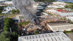 Widnes: Fire breaks out involving 200 tonnes of scrap metal - BBC News