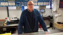 Stevenage Indoor Market must change to survive, say traders - BBC News