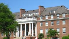 US elite school Choate Rosemary Hall 'sorry' over sexual abuse - BBC News