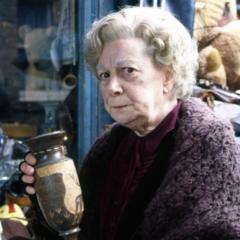 Obituary: Jean Alexander - BBC News