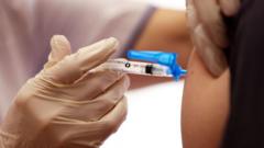 Oxford University vaccine study gets funding - BBC News