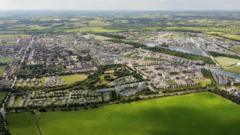 Heyford Park: 9,000 homes planned at former RAF base - BBC News
