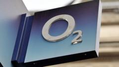 O2 customer data sold on dark net - BBC News