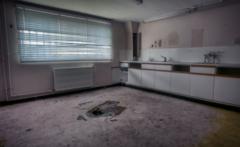 Blundeston Prison: Inside Reggie Kray's old prison cell - BBC News