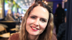 The Traitors: Elen Wyn says GPs laughed at her endometriosis fear - BBC ...