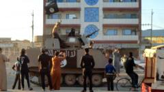 Falluja: Embattled city of mosques - BBC News