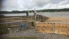 £300,000 grant to revive Tywi estuary ferry crossing - BBC News