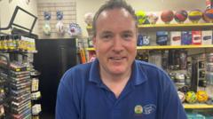 Doug Beattie quits as Ulster Unionist leader - BBC News