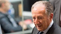 The king, his lover - and the elephant in the palace - BBC News