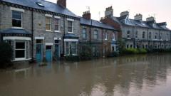 Climate change: River flows affected around the world - BBC Newsround