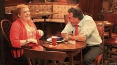Emmerdale actress Kitty McGeever dies aged 48 - BBC News
