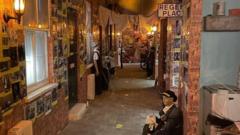 Cockney museum in Surrey is 'my pride and joy' - BBC News