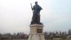 Ivan the Terrible statue goes missing after one hour - BBC News