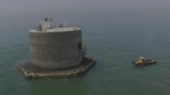 The story of the Solent's Nab Tower lighthouse - BBC News