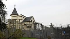 'At risk' adults held at Dungavel immigration centre - BBC News