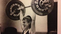 The rise of female weightlifting and how it is changing lives - BBC News