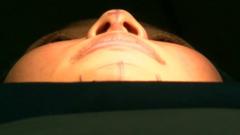 Chinese actress' death sparks cancer treatment debate - BBC News