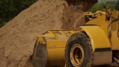 Lough Neagh sand extraction 'doesn't harm ecology' - BBC News