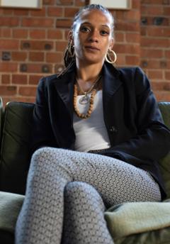 'How I escaped a hidden world of gangs and exploitation' - BBC News