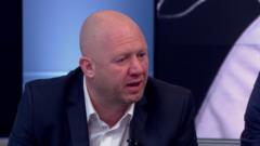 Football sex abuse claims: Police widen their inquiries - BBC News