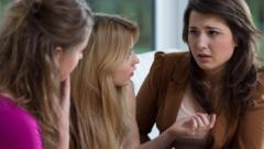 Pressure to look perfect hits girls' confidence, say Guides - BBC News