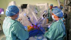 The NHS robots performing major surgery - BBC News