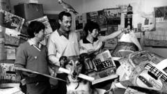 In pictures: Blue Peter's John Noakes - BBC News