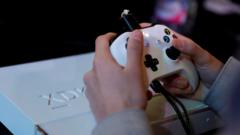 Gaming disorder: Inside the clinic helping addicted teens - BBC News