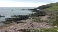 1.2 billion-year-old 'meteorite mineral' found in Scotland - BBC News