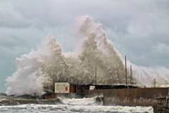 In pictures: Storm Babet strikes across Scotland - BBC News