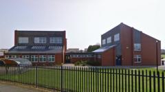 Pocket knife seized from pupil at Immingham primary school - BBC News