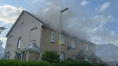 Basingstoke: Conservatory fire spreads through home - BBC News