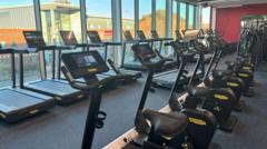 Widnes: Halton Council opens new £30m leisure centre - BBC News